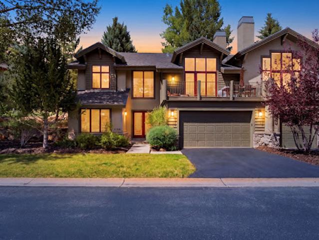 House with pool