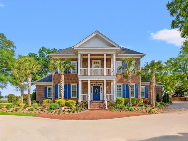 House with pool