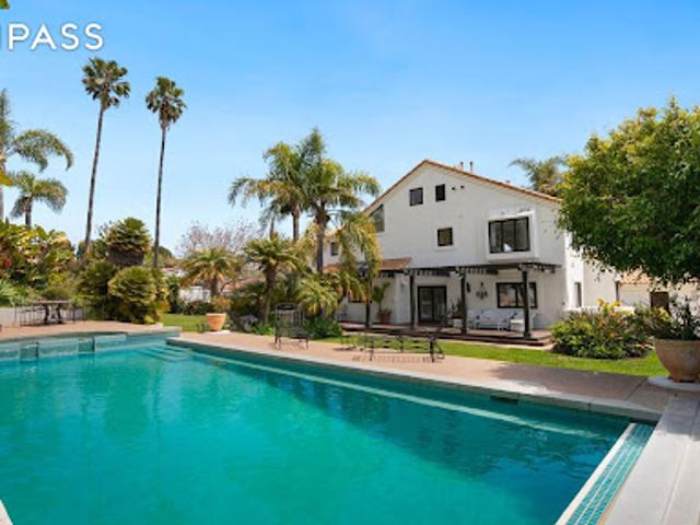 House with pool