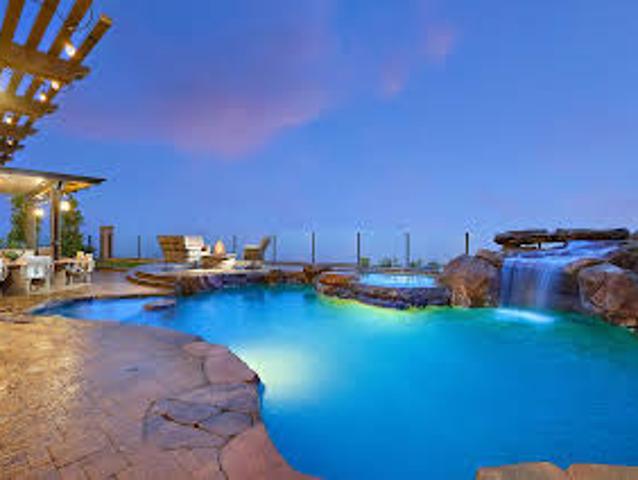 House with Pool