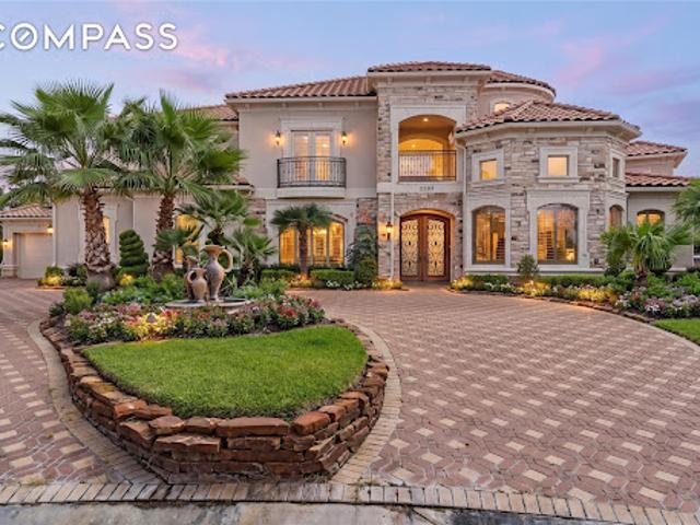 House with pool