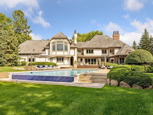 House with pool
