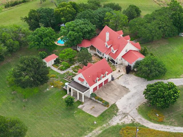 House with pool