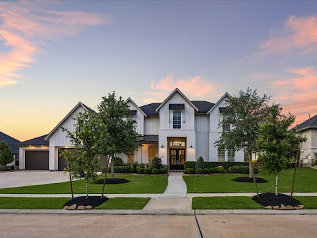 House with pool