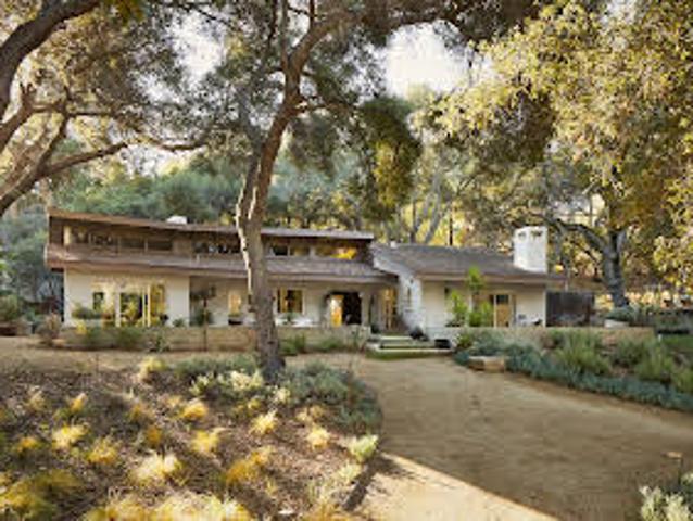 House with Pool