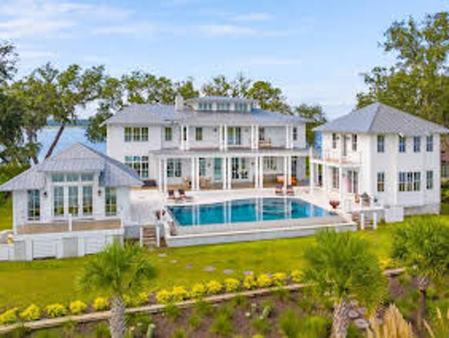 House with Pool