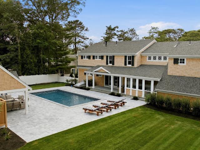 House with pool