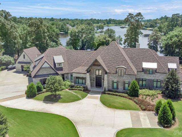 House with pool