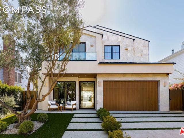 House with pool