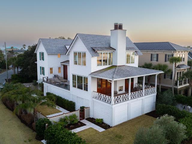 House with pool
