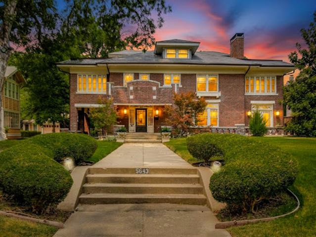 House with pool