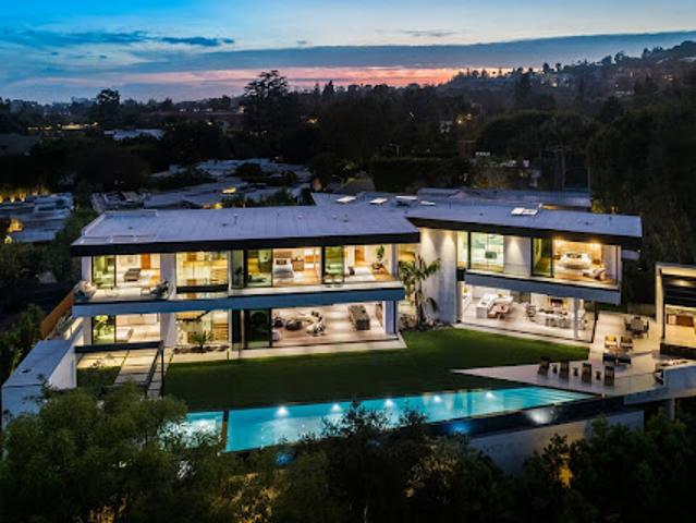 House with pool