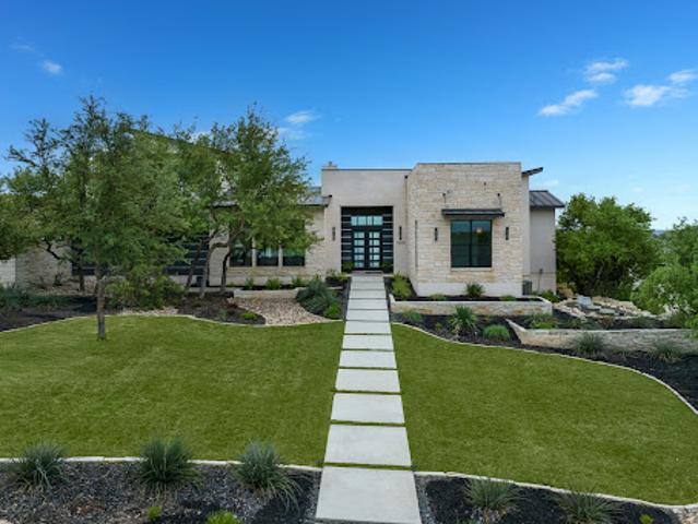 House with pool