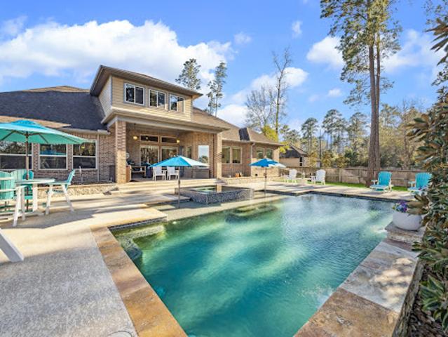 House with pool