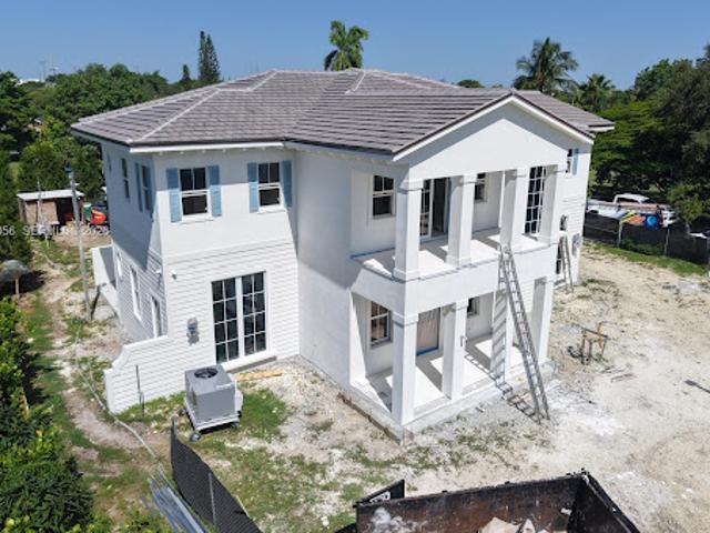 House with pool