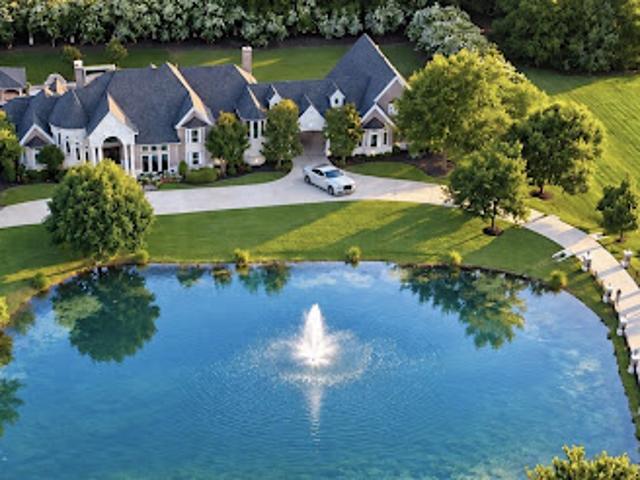 House with pool