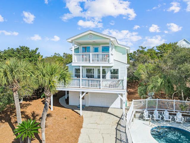 House with pool