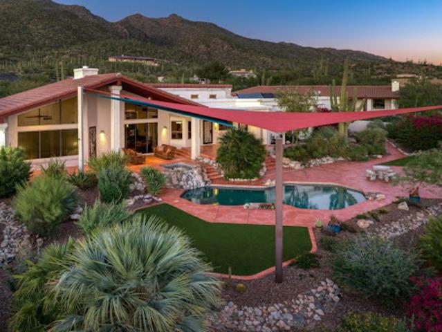 House with pool