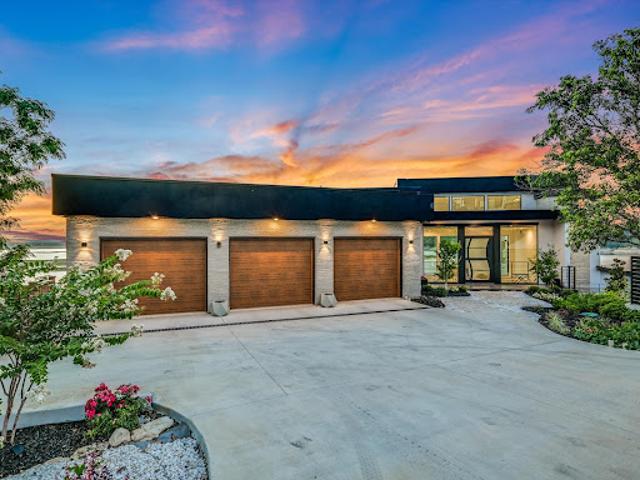 House with pool