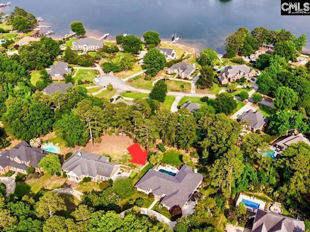 House with pool