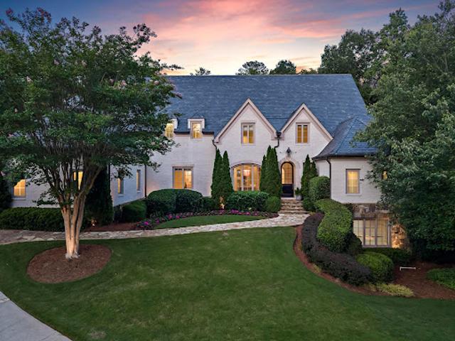 House with pool