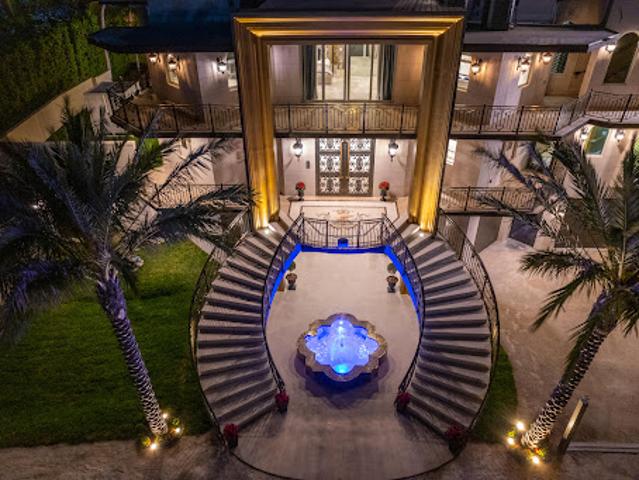 House with pool