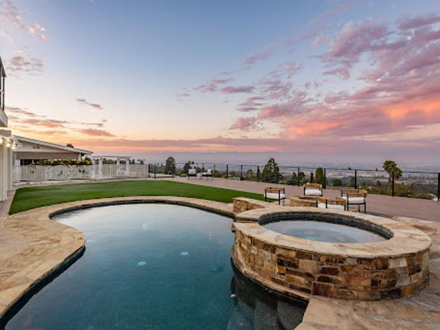 House with pool