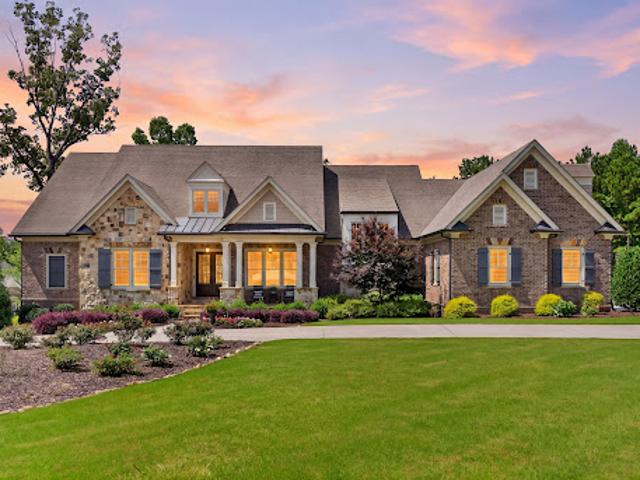 House with pool