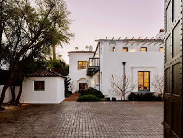 House with Pool