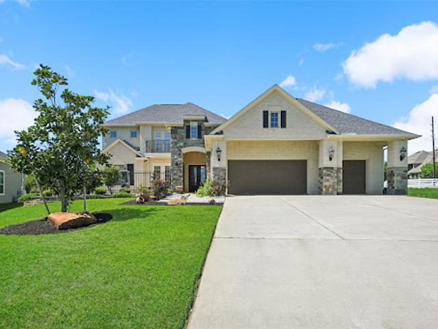 House with pool