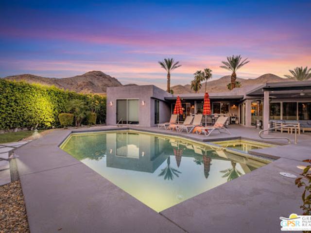 House with pool