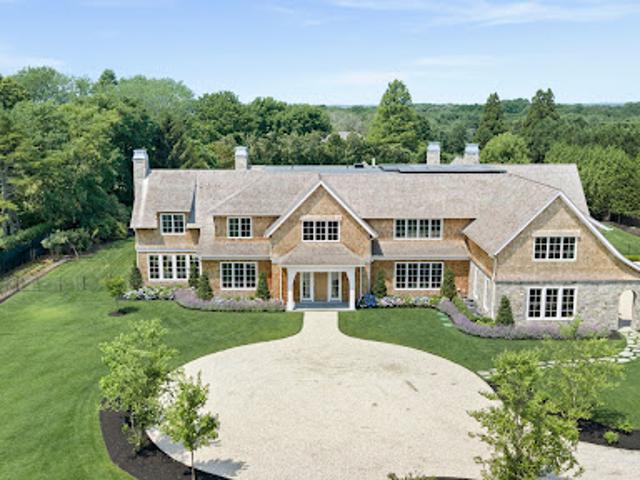 House with pool