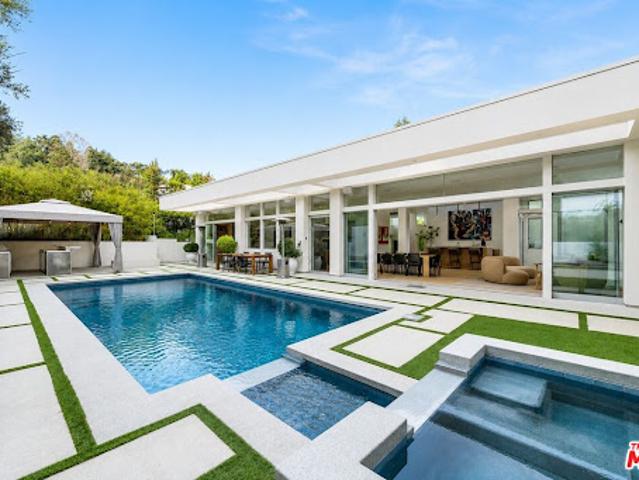 House with pool