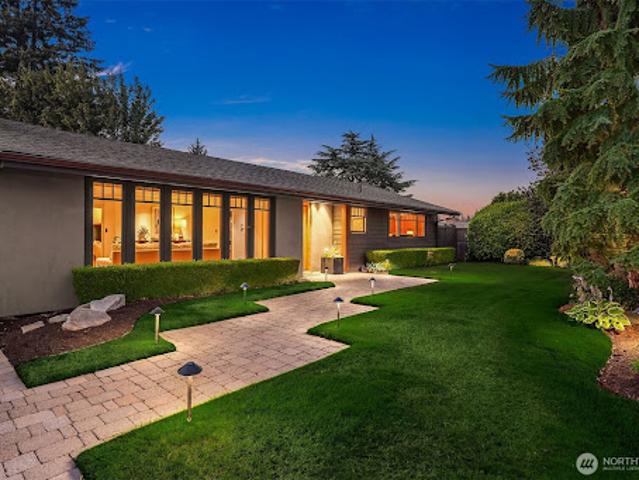 House with pool and garden
