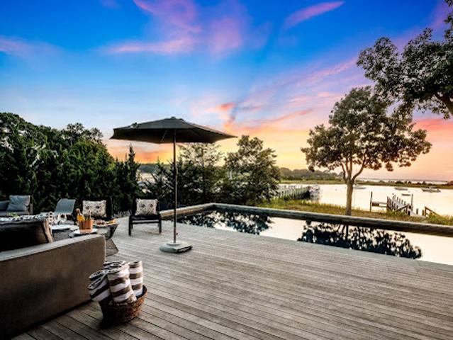 House with pool