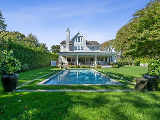 House with pool
