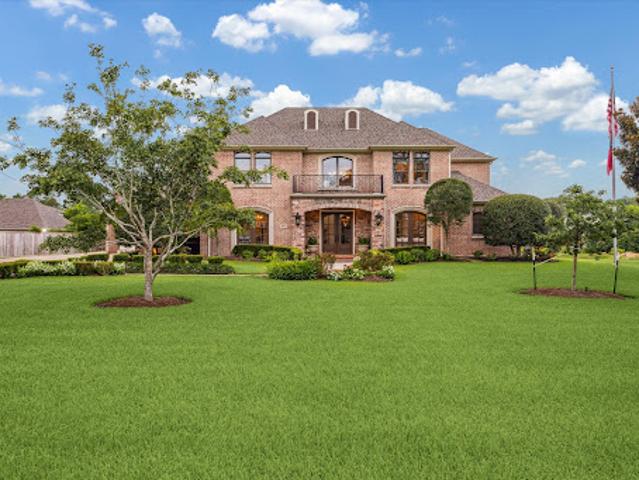 House with pool