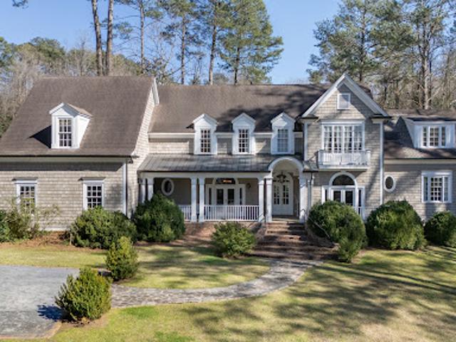 House with pool