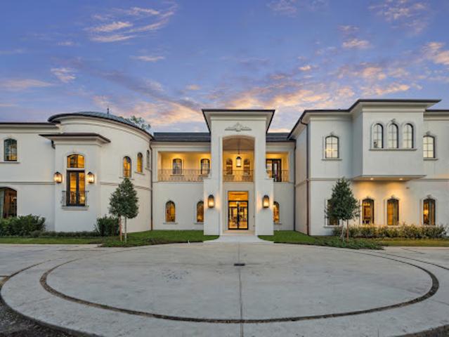 House with pool