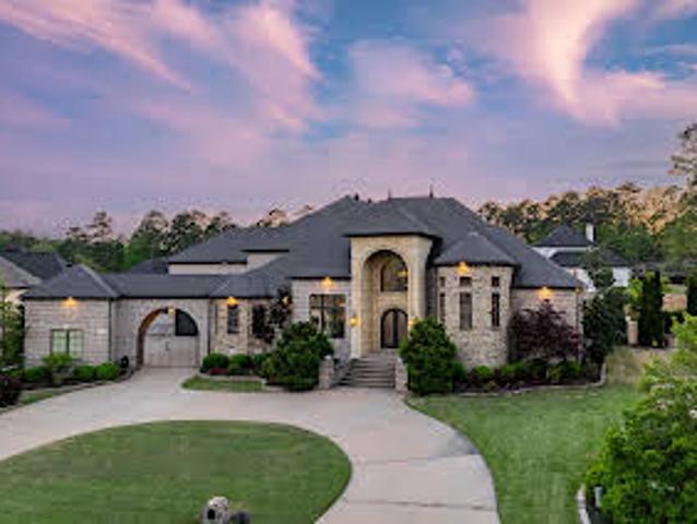 House with Pool