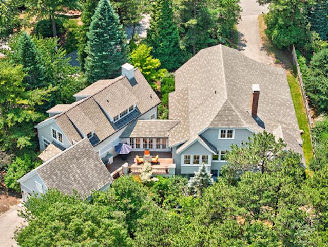House with pool