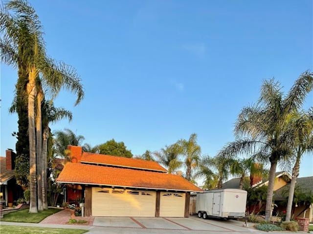 House with pool