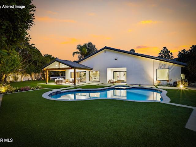 House with pool