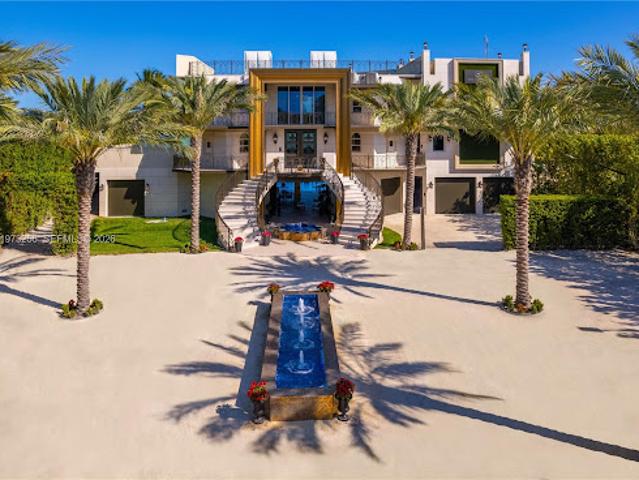 House with pool