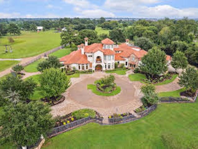 House with Pool