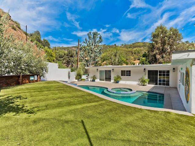House with pool