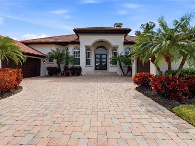 House with pool