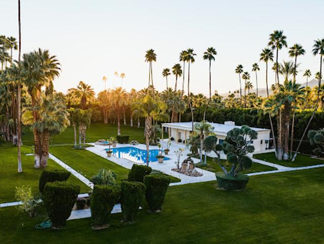 House with pool