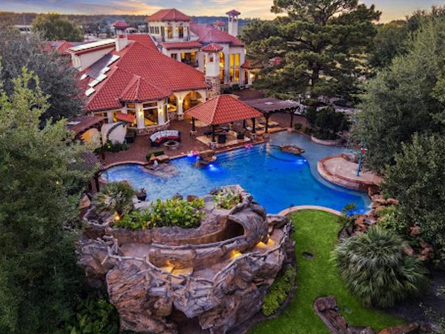 House with pool