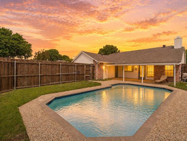 House with pool